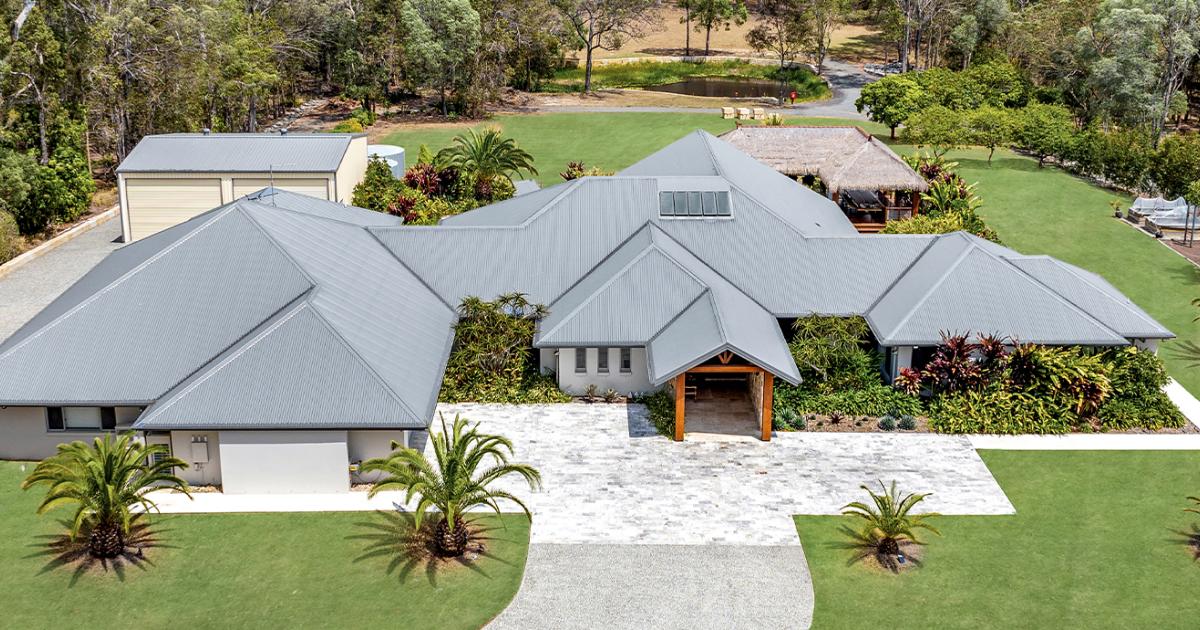 How to Use COLORBOND® Basalt® for a Modern Home Exterior